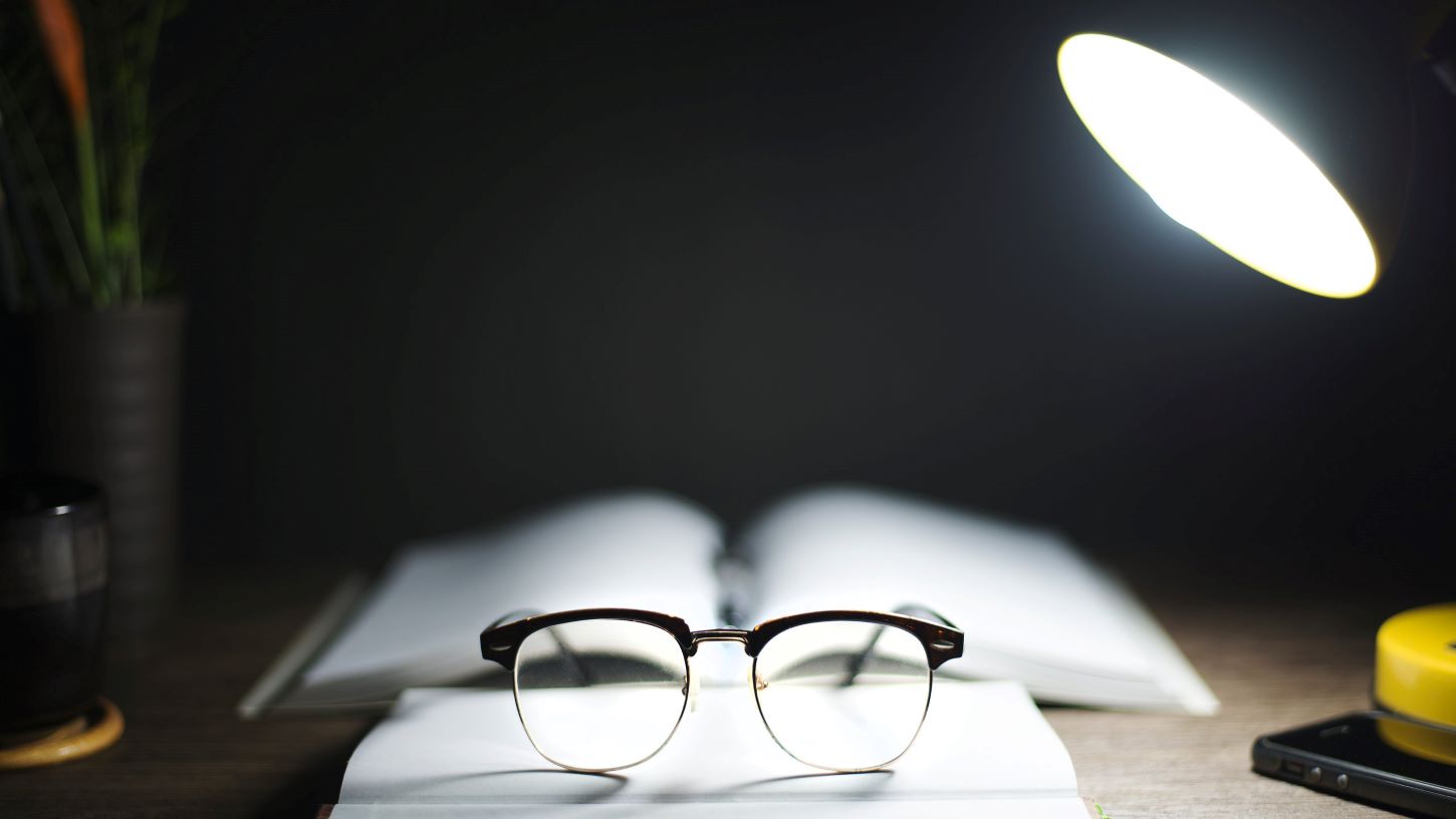 What is the right light for reading? | PERL Electrical